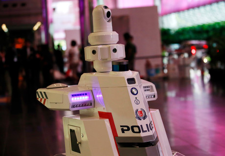 Singapore Police Robot Patrols Suntec International Editorial Stock ...