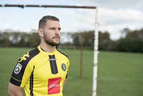 Simon Ainge Non League Footballers Feature Editorial Stock Photo ...
