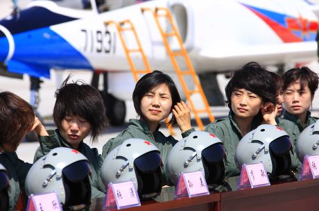 Female Jet Fighter Pilots Dressed New Editorial Stock Photo - Stock ...