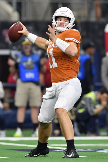 Texas Longhorns Quarterback Sam Ehlinger 11 Editorial Stock Photo ...