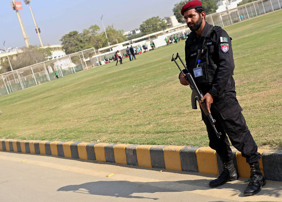 Pakistani Policeman Stands Guard National Stadium Editorial Stock Photo ...
