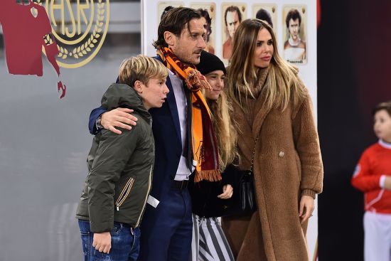 Francesco Totti Ilary Blasi Children Cristian: redaktionellt stockfoto ...