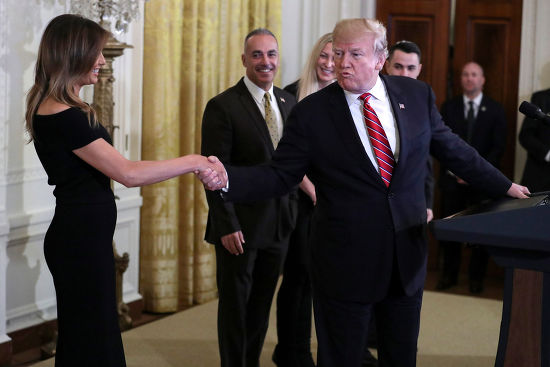 President Donald Trump 4l Shakes Hands Editorial Stock Photo - Stock ...