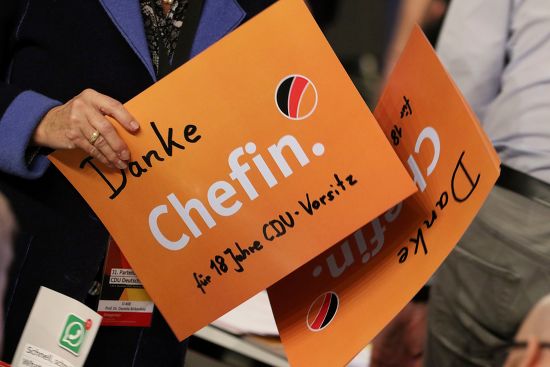 Delegate Holds Cardboard Reading Thank You Editorial Stock Photo ...