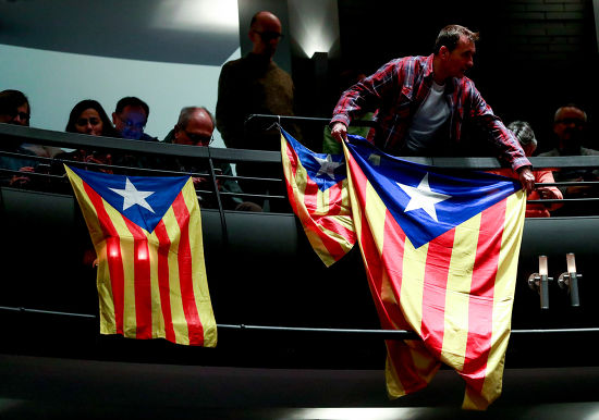 Catalan People Cary Banners Catalan Flags Editorial Stock Photo - Stock ...