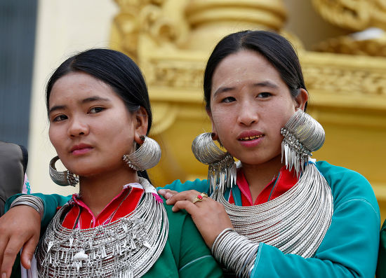 Taang Palaung Ethnic Women Pose Photo Editorial Stock Photo - Stock ...