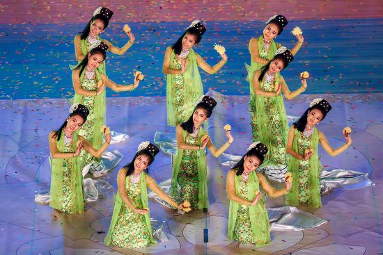 Artists Myanmar Traditional Dancing Perform During Editorial Stock ...