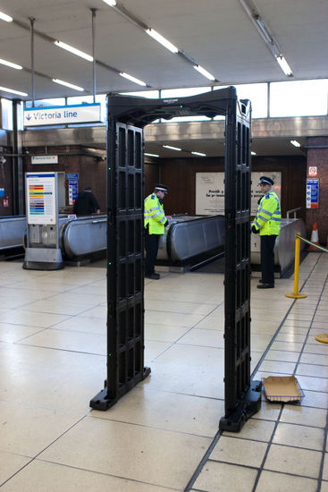 Metropolitan Police Portable Metal Detector Editorial Stock Photo ...