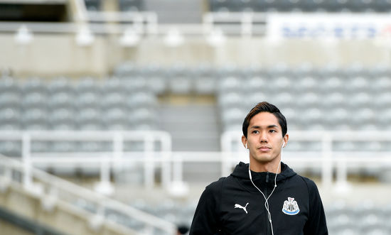 Yoshinori Muto Newcastle United Arrives Game Editorial Stock Photo ...