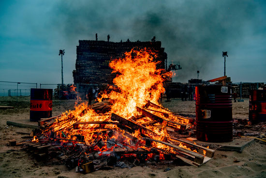 Preparations New Years Eve Bonfire Scheveningen Editorial Stock Photo ...