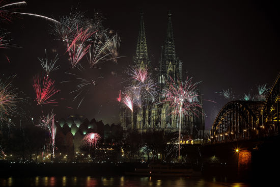 Fireworks Illuminate Sky Next Cologne Cathedral Editorial Stock Photo ...