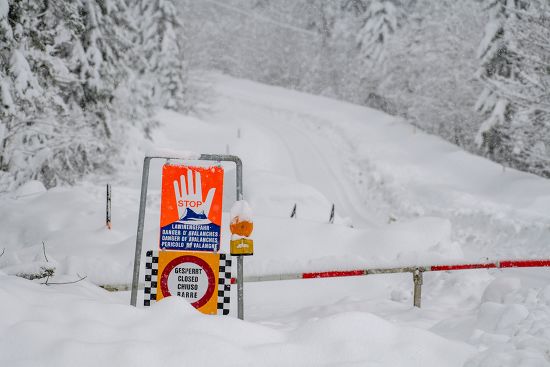 Multilanguage Sign Warning Danger Avalanches Sign Editorial Stock Photo ...