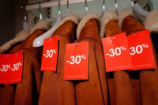 Signs Reading Minus 30 Percent Attached Editorial Stock Photo - Stock ...