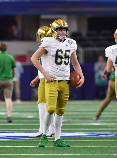 Arlington Txnotre Dame Snapper Michael Vinson Editorial Stock Photo ...