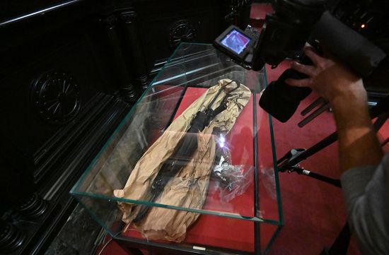Cameraman Films Weapons Displayed Pieces Evidence Editorial Stock Photo ...