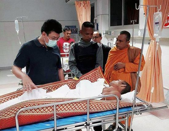 Injured Thai Buddhist Monk Receives Medical Editorial Stock Photo ...