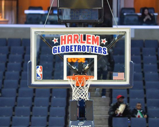 Harlem Globetrotters Backboard During Exhibition Game Editorial Stock ...