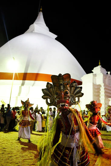Sri Lankan Dancers Wearing Wes Muhunu Editorial Stock Photo - Stock ...