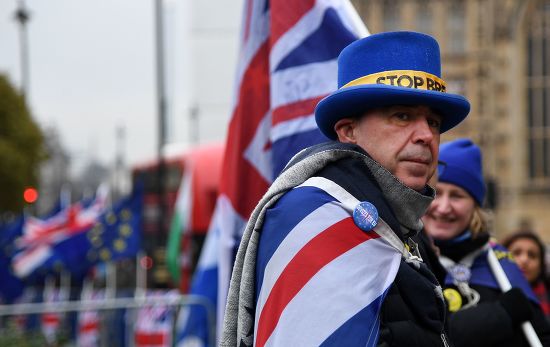 Pro Eu Campaigners Outside Parliament London Editorial Stock Photo ...
