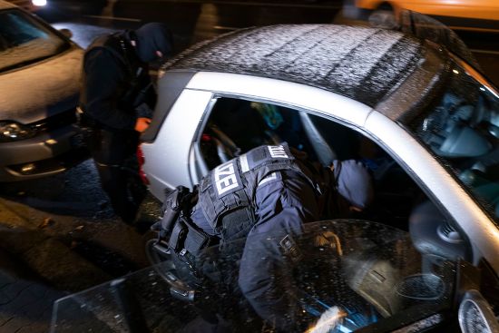 Police Search Car District Kreuzberg Berlin Editorial Stock Photo ...