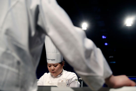 Seon Yeong Gu South Korea Prepares Editorial Stock Photo - Stock Image ...