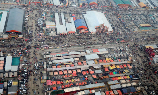 Aerial View Makeshift Settlement Hindu Devotees Editorial Stock Photo ...