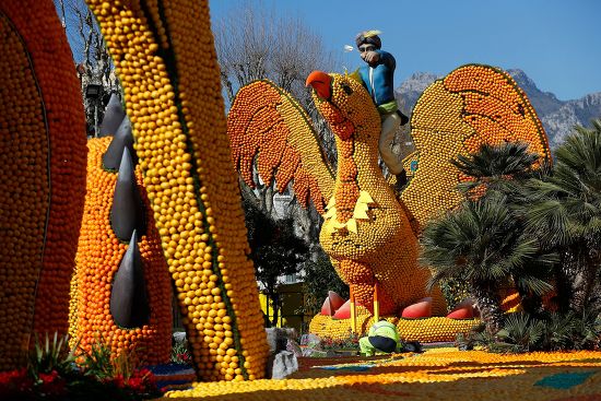 View Sculpture Sinbad Bird Made Lemons Editorial Stock Photo - Stock ...
