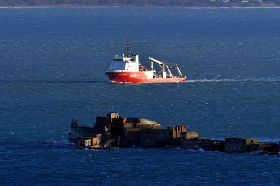 Survey Vessel Geo Ocean Iii Coming Editorial Stock Photo - Stock Image ...
