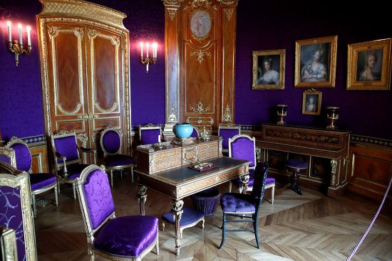 Inside View Purple Room Chantilly Castle Editorial Stock Photo - Stock ...