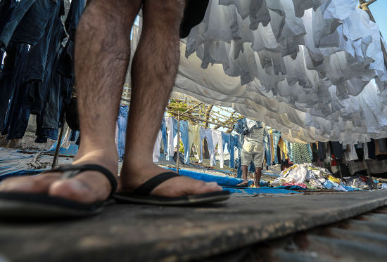 Indian Dhobi Washerman Hangs Washed Clothes Editorial Stock Photo ...