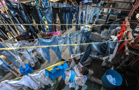 Indian Dhobi Washerman Hangs Washed Clothes Editorial Stock Photo ...