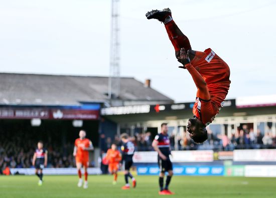 Kazenga Lua Lua Luton Town Celebrates Editorial Stock Photo - Stock ...