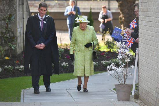 Queen Elizabeth Ii Headmaster Ian Wilmshurst Editorial Stock Photo ...