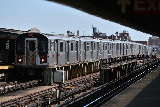 View Number 7 Subway Train Entering Editorial Stock Photo - Stock Image ...