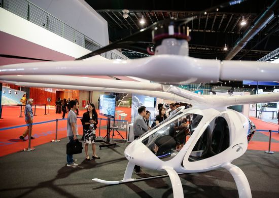 Volocopter 2x Electric Helicopter 18 Rotor Editorial Stock Photo ...