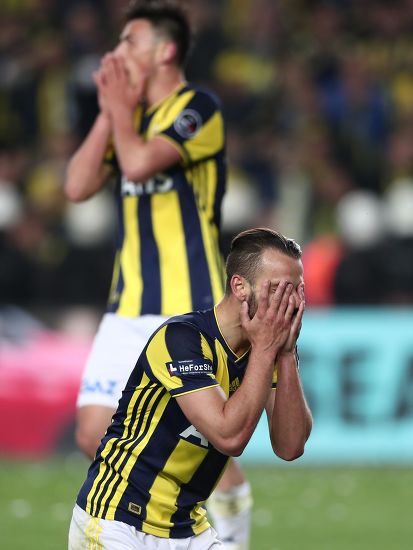 Fenerbahces Roberto Soldado Rillo Front Reacts Editorial Stock Photo ...