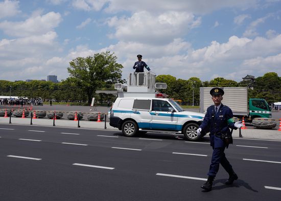 Police Officers Block Off Road Outside Editorial Stock Photo - Stock ...