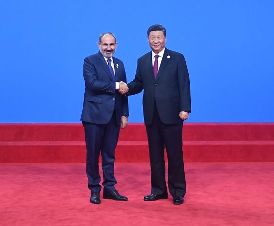 Chinese President Xi Jinping R Shaking Editorial Stock Photo - Stock ...