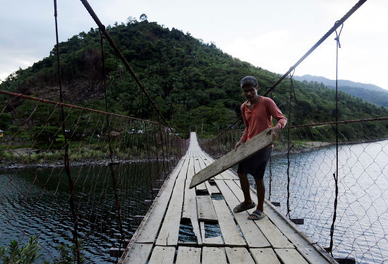 Filipino Belonging Indigenous Dumagat Tribe Reinforces Editorial Stock ...