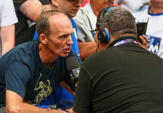 Emotional Mike Dean Referee Tranmere Rovers Editorial Stock Photo ...