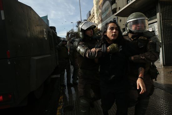 Members Law Enforcement Apprehend Demonstrator 2r Editorial Stock Photo ...