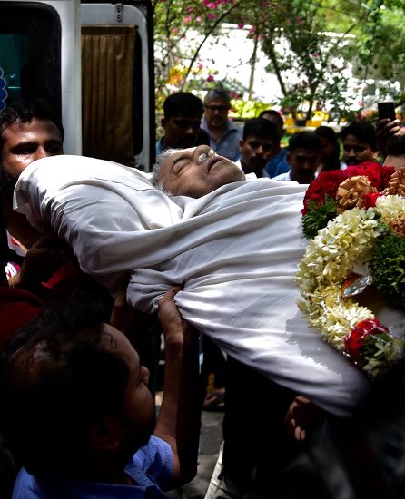 Relatives Friends Carry Dead Body Indian Editorial Stock Photo - Stock ...