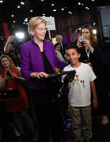 Senator Elizabeth Warren Grandson Alex Attends Editorial Stock Photo ...