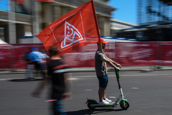 Participant Igm Flag Drives On Electric Editorial Stock Photo - Stock ...