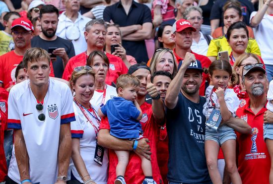 Max Kepler Boyfriend Abby Dahlkemper Servando Editorial Stock Photo ...