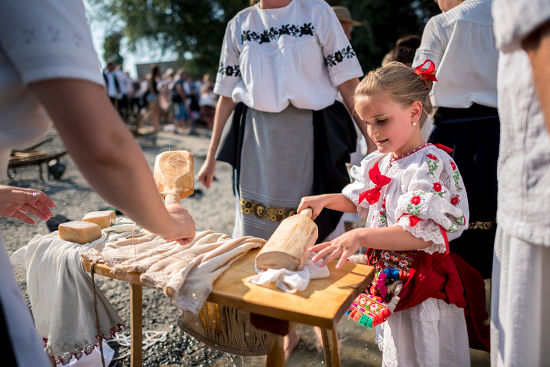 Participants Wearing Folk Costumes Croatian Ethnic Editorial Stock ...