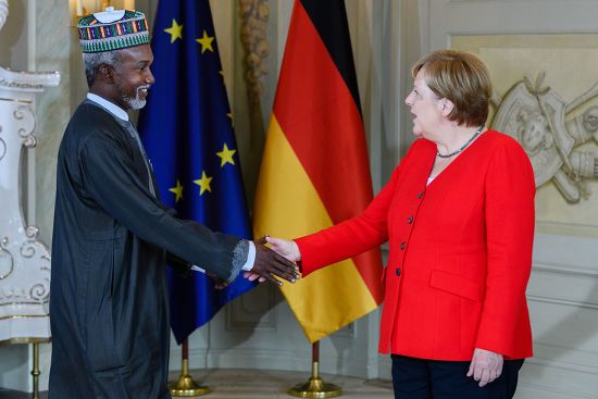 German Chancellor Angela Merkel R Shakes Editorial Stock Photo - Stock ...