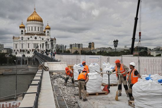 Builders Work On Reconstruction Patriarchal Bridge Editorial Stock ...