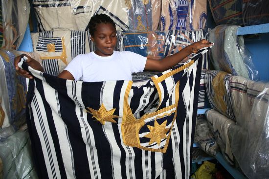 Girl Sells Traditional Ivorian Outfits Abidjan Editorial Stock Photo ...