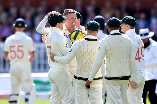 Australias Peter Siddle Celebrates Jos Buttler Editorial Stock Photo ...